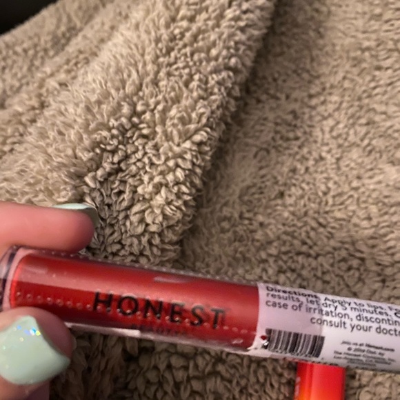 The Honest Company | Makeup | Honest Beauty Liquid Lipstick | Poshmark